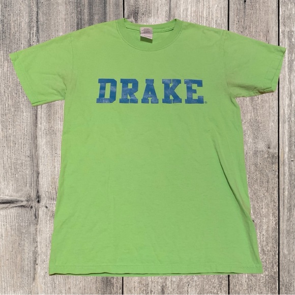 Hot Topic | Shirts | Vintage Drake Shirt Logo Big Print Nicki Minaj Lil ...